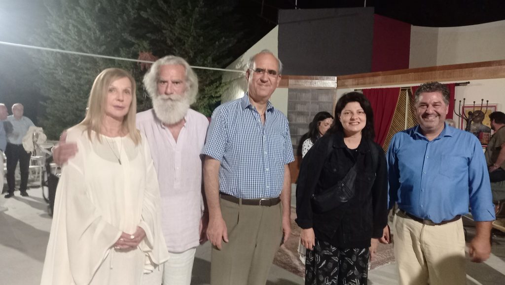 ΣΥΓΚΙΝΗΣΗ ΣΤΗ ΘΕΑΤΡΙΚΗ ΠΑΡΑΣΤΑΣΗ ΓΙΑ ΤΟΝ ΜΗΤΡΟΠΟΛΙΤΗ ΧΡΥΣΟΣΤΟΜΟ ΣΜΥΡΝΗΣ ...
