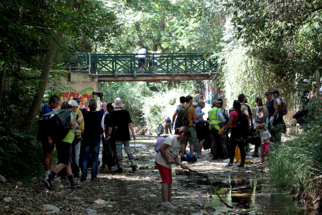 Καθαρίστηκε η Ρεματιά μας με τη συμμετοχή εκατοντάδων εθελοντών ...